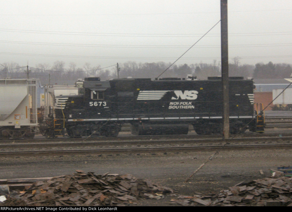 NS 5673